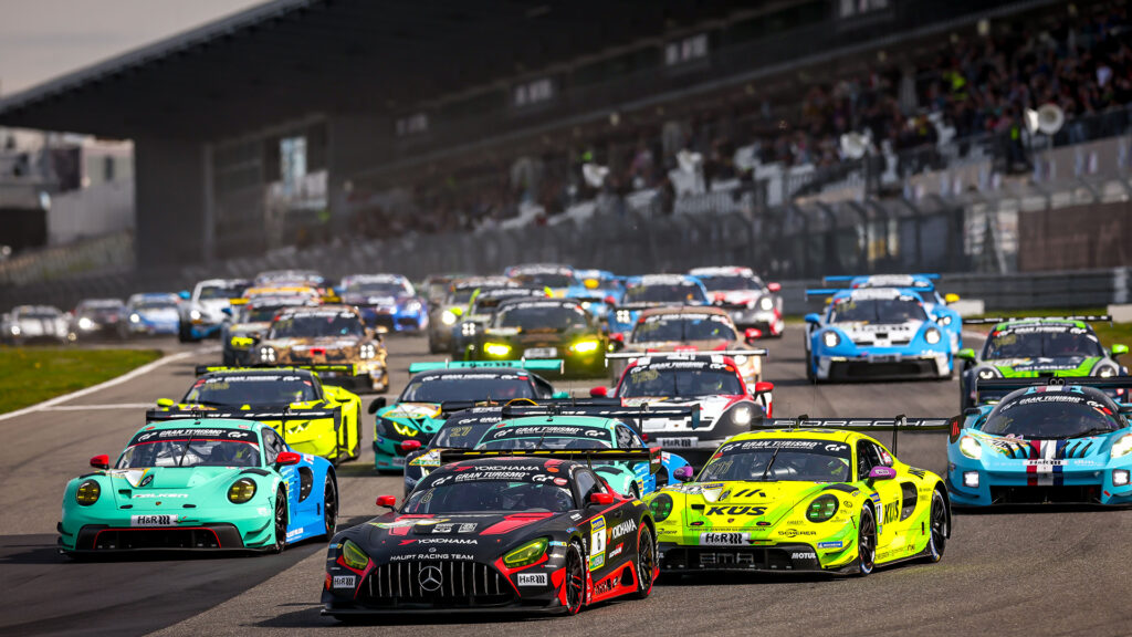 VLN bereitet sich auf die Rennsaison 2025 vor | ADAC RAVENOL ...