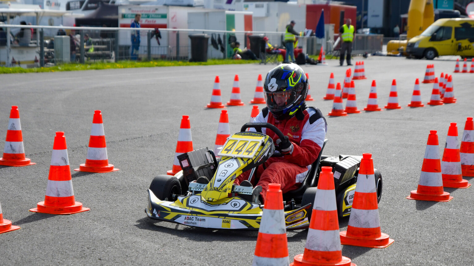 1st NLS Kart Slalom Championship starts in 2025 | ADAC Nürburgring ...